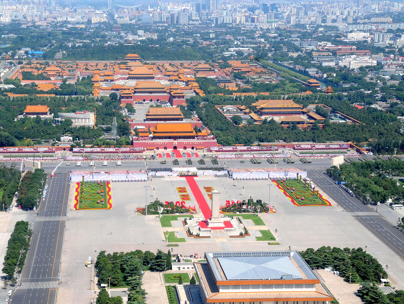 Beijing Private Tour: Tiananmen Square, Forbidden City, Mutianyu ...
