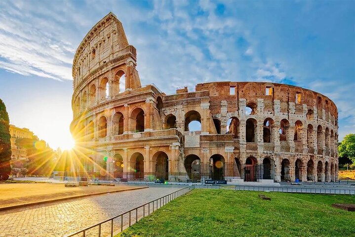 Colosseum Guided Tour with Ancient Rome Entry | TheNextGuide