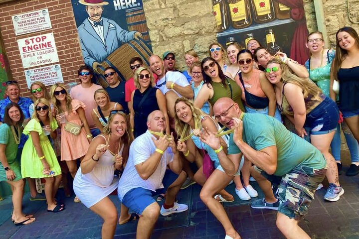 Let’s Get Tipsy — Benidorm Bar Crawl (3 bars + 1 nightclub) | TheNextGuide