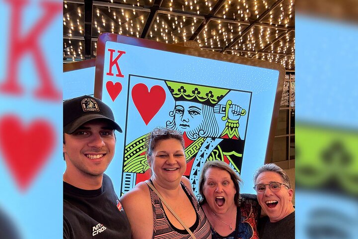 Small Group Vegas Strip Walking Tour — Friends | TheNextGuide